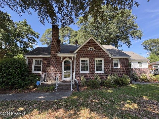 310 E 12th St, Washington, NC 27889