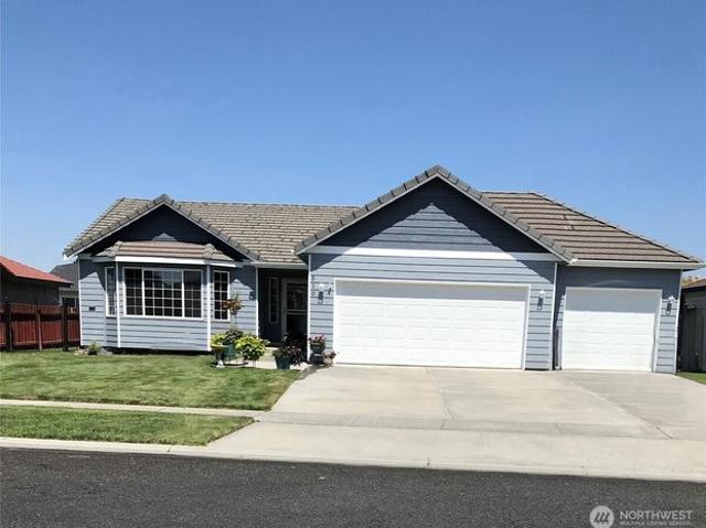 310 E Tanglewood Dr, Moses Lake, WA 98837
