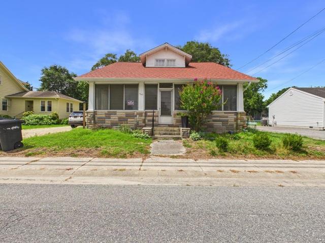 310 E Lillian St, Hebron, MD 21830