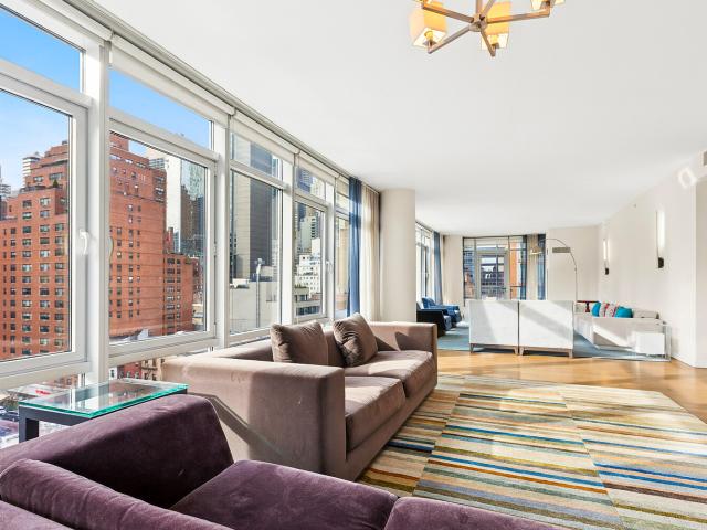 310 East 53rd Street, Unit 8C | Compass