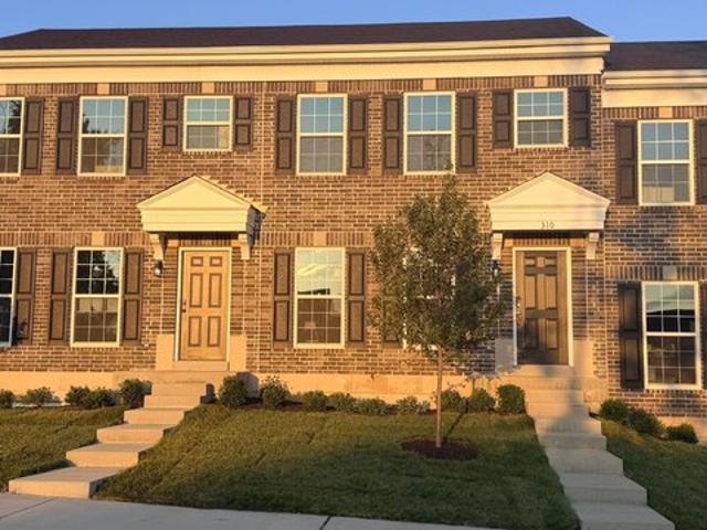310 Fall Harvest Pkwy, Wentzville, MO 63385