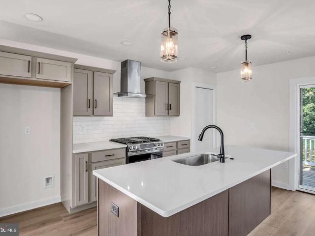 310 Flora Boulevard