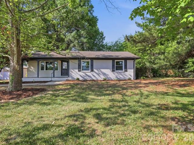 310 Houston Rd, Troutman, NC 28166
