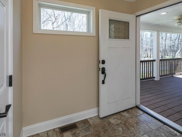 310 Hollow Rd