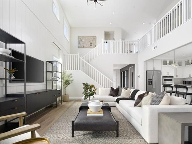 310 Hemingway Ln, Discovery Bay, CA 94505