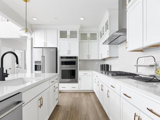 310 Hemingway Ln, Discovery Bay, CA 94505