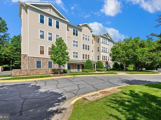 310 High Gables Dr Apt 307, Gaithersburg, MD 20878