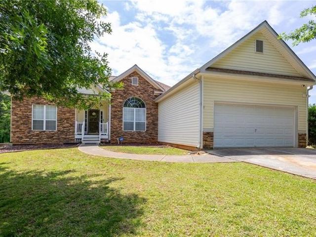 310 Hillcrest Dr, Hiram, GA 30141