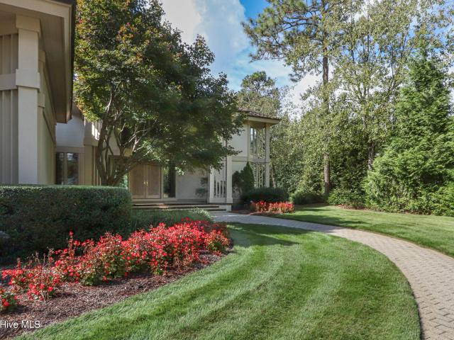 310 Inverrary Rd, Pinehurst, NC 28374 | MLS #100538 | Compass