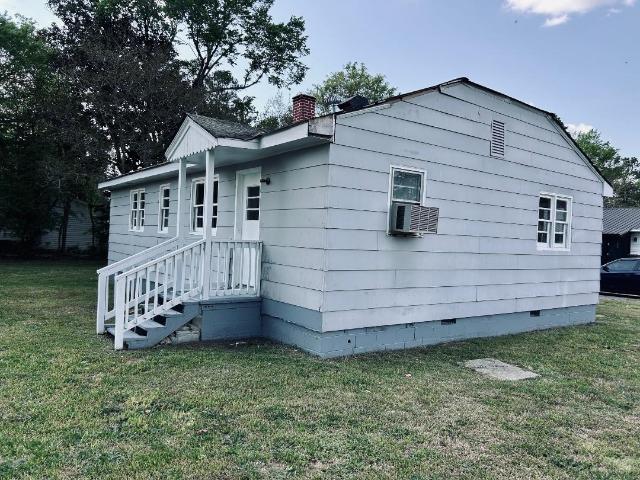 310 James Ct