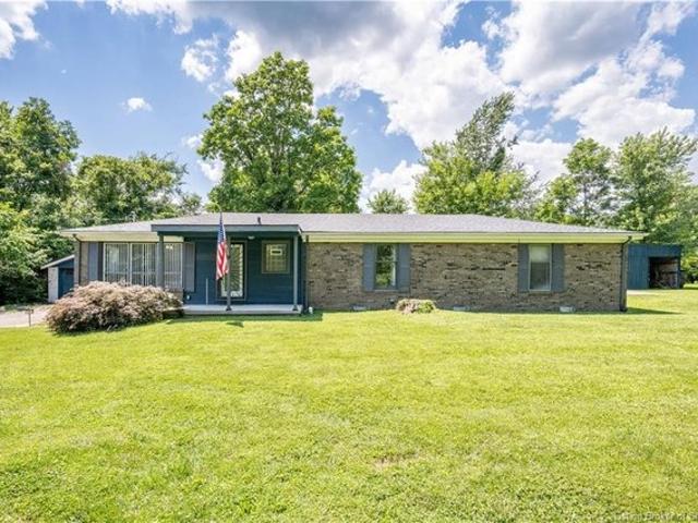 310 Lone Oak Dr, New Albany, IN 47150