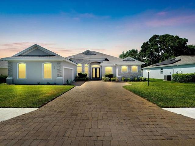 310 Lake Mariana Pl, Auburndale, FL 33823