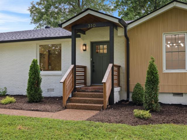 310 Lisa Ln
