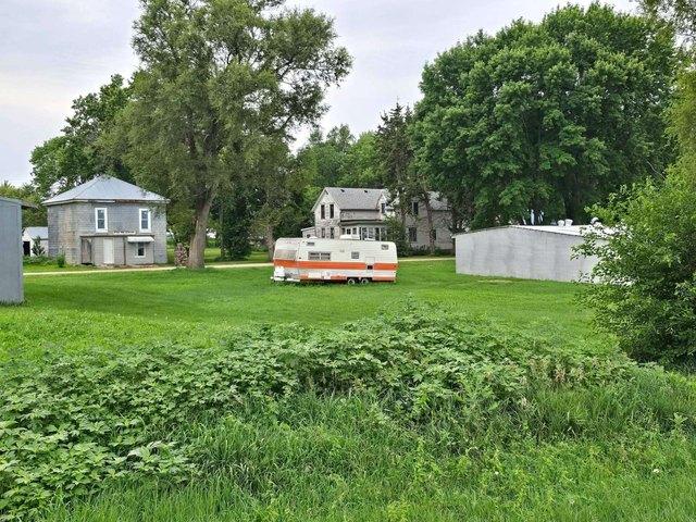 310 Main St, Utica, SD 57067