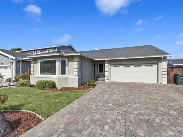 310 Mainsail Ct, Foster City, CA 94404