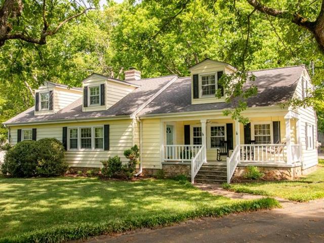 310 Marvin Ln, Lookout Mountain, GA 30750