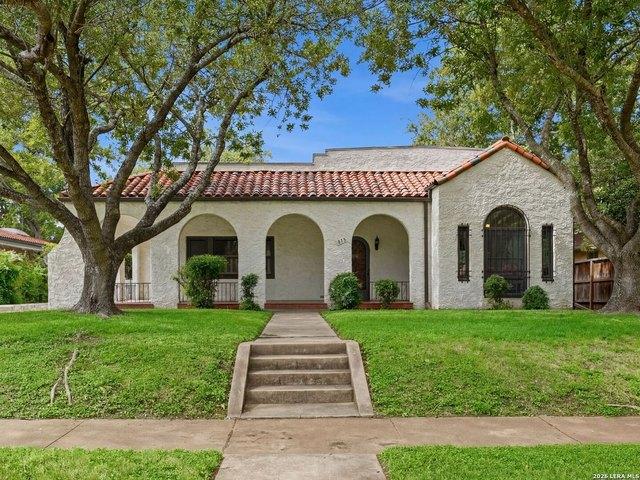 310 Mary Louise Dr, San Antonio, TX 78201