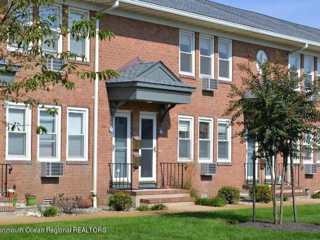 310 Maryland Avenue Unit 33B