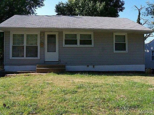 310 Midlothian Rd, Saint Louis, MO 63137