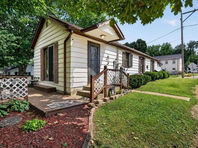 310 Mill St, Cedarville, IL 61013
