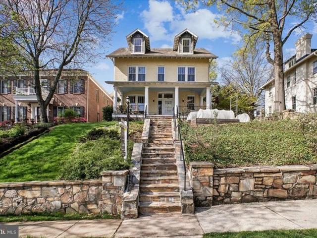 310 N View Ter, Alexandria, VA 22301