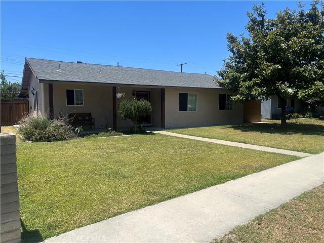 310 N Mountain View