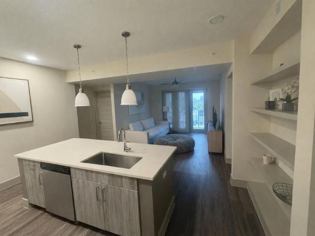 310 N Orange Ave, Orlando, FL 32801 | MLS #S5147 | Compass