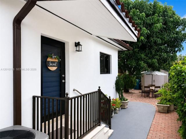 310 NW 32nd Ct, Unit R, Miami, FL 33125 | MLS #A12010 | Compass