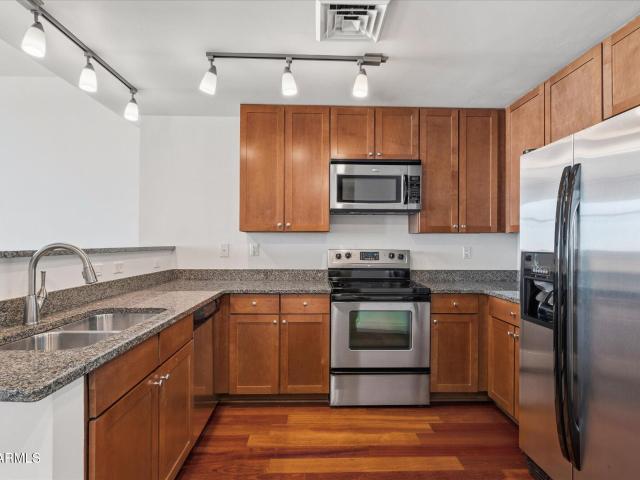 310 S 4TH Street # 1103