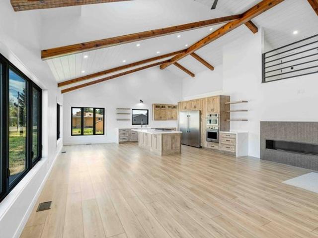 310 S 8th Ave E, Malta, MT 59538
