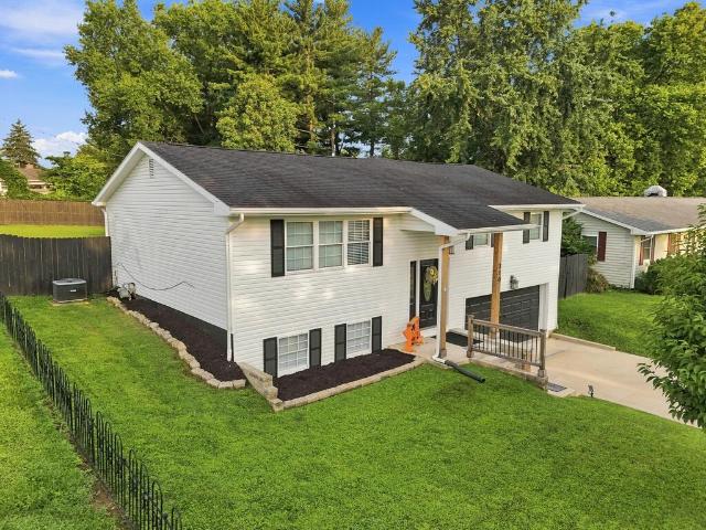 310 S Pohlman