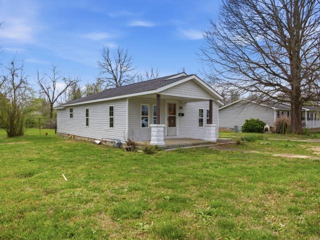 310 Smith Ave, Hohenwald, TN 38462 | MLS #3160