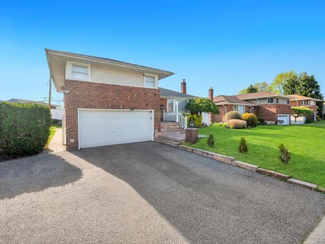 310 Southwood Circle
