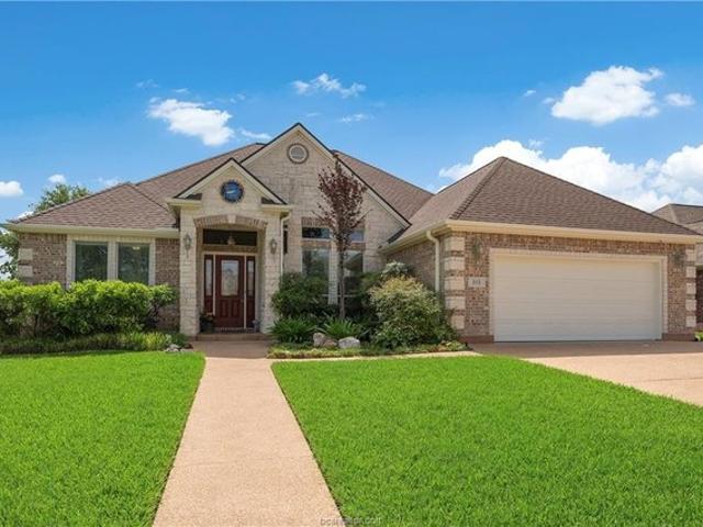 310 Sapphire Dr, College Station, TX 77845