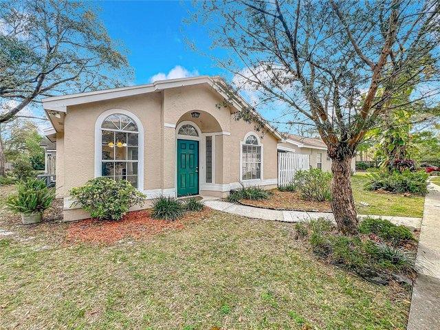 310 Sunvista Ct, Sanford, FL 32773