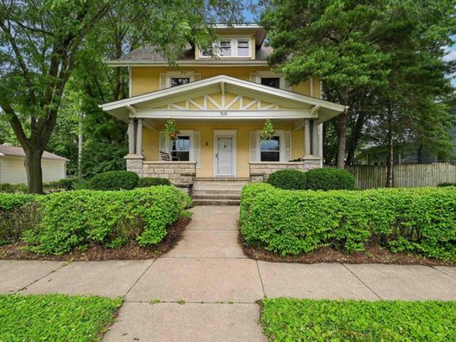 310 SW 5th St, Waverly, IA 50677
