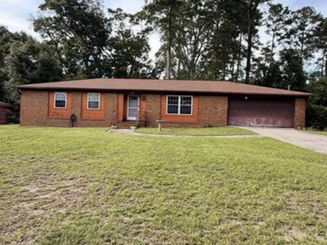 310 Sweetbriar Dr, Tallahassee, FL 32312