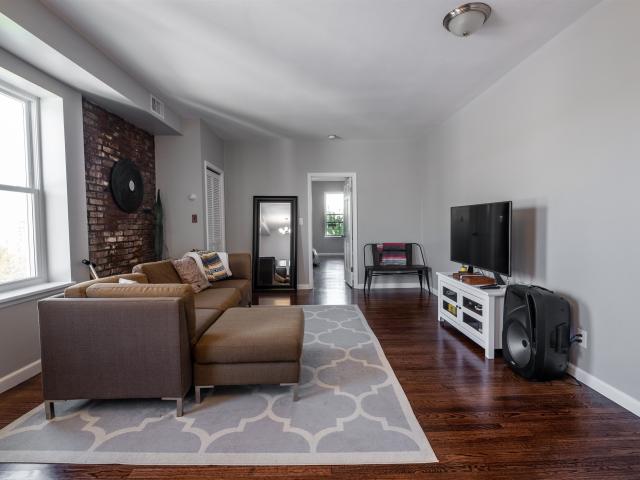 310 Palisade Ave # 9