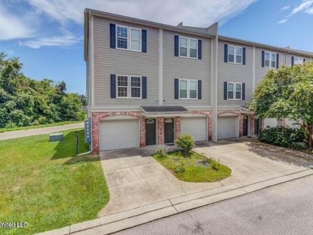 310 Peach Street, Diberville, MS 39540
