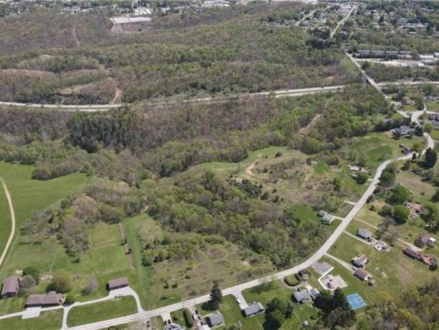 310 Pleasant Dr, Aliquippa, PA 15001