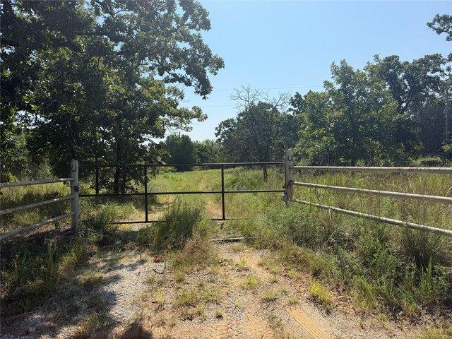 310 Private Road 2705, Bartlesville, OK 74003