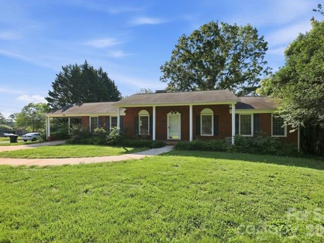 310 Roy Eaker Rd, Cherryville, NC 28021