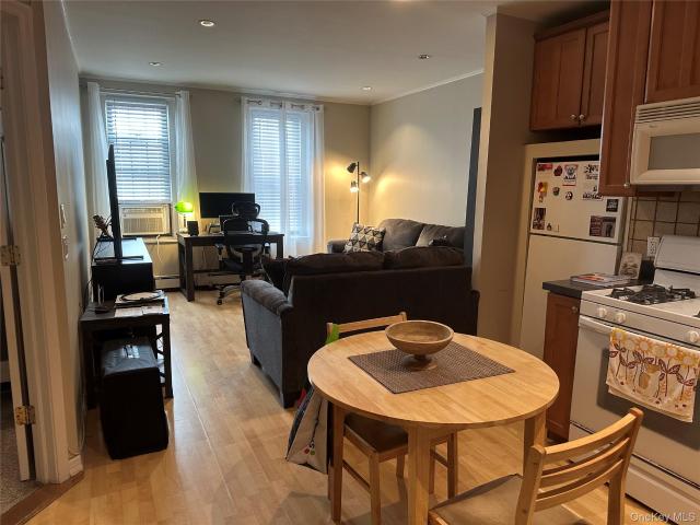 310 Riverside Boulevard 1G