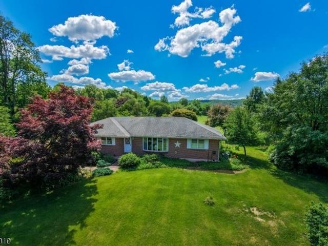 310 Ridge Rd, Harmony Township, NJ 08865