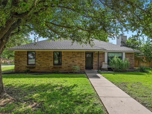 310 Ruth Dr, Hewitt, TX 76643