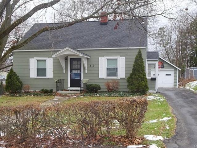 310 Russell Ave, Liverpool, NY 13088