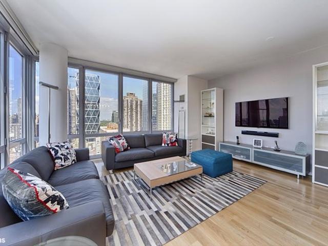 310 W 52nd St Apt 27H, Manhattan, NY 10019
