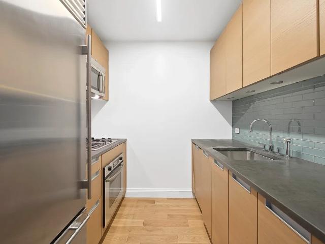 310 W 52ND Street 5A