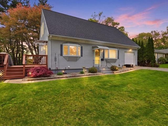 310 W Allen Ridge Rd, Springfield, MA 01118