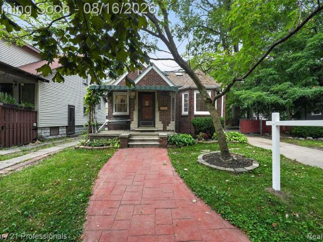 310 W Chesterfield Street